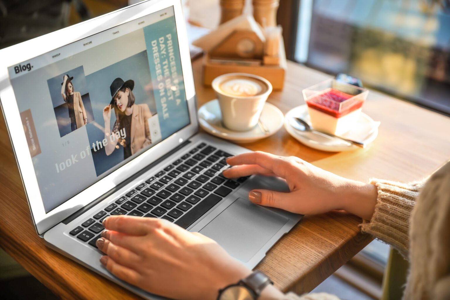 ノートパソコン（ノートPC）バッグはどう選ぶ？あなたに合った選び方を解説！ | MOTTERU (モッテル)